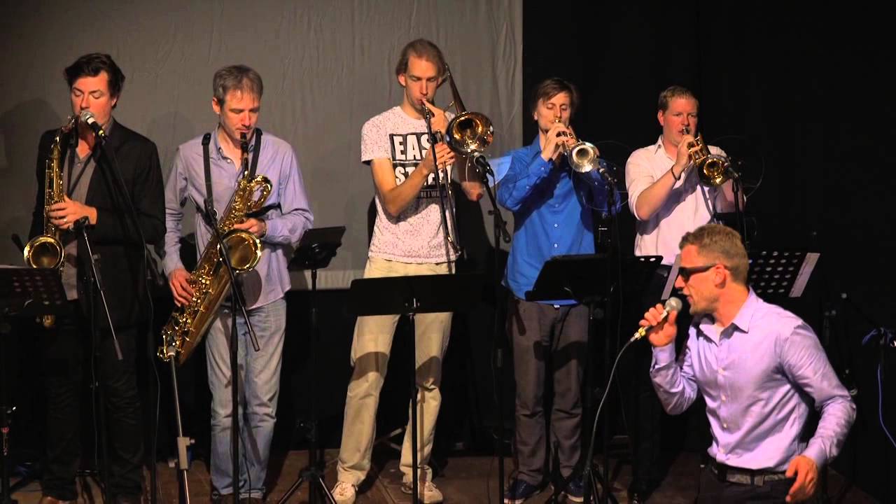 Chunk of Funk live @ Music Concept Store 2015 - YouTube