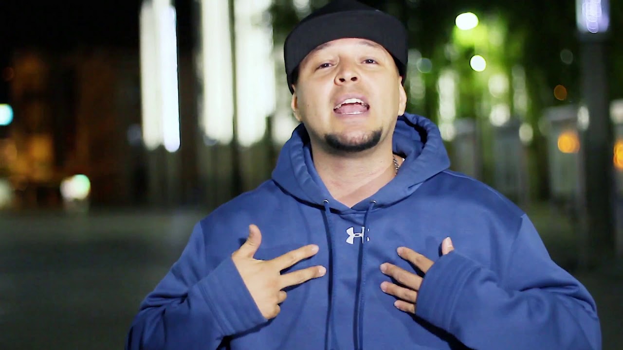 Bato ft Soner-Lo basico ( Video oficial ) - YouTube