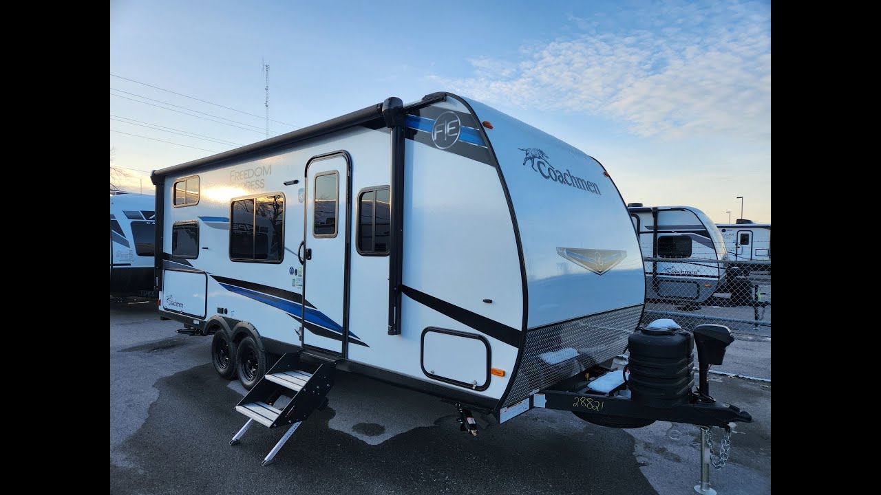 The Ultimate Affordable Family Trailer? 2024 Freedom Express 22 SE ...