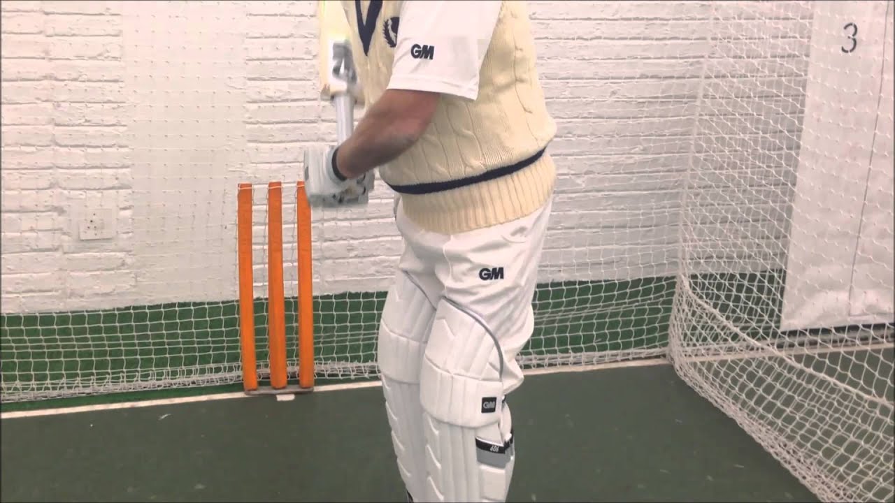 Clive Rice 20 Holding the bat tight with your top hand - Batting - YouTube