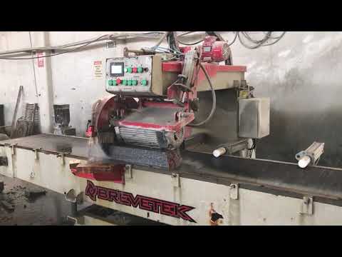 Belt Head Cutting Machine (cuts 15 cm thickness) - Bantlı Kafa Kesme Makinesi (15 cm kalınlık keser)