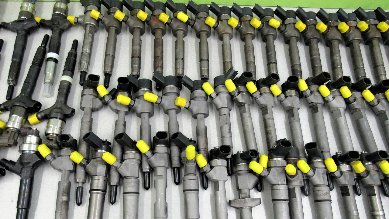 Diesel pump VP44 test vp33 testing bench - YouTube