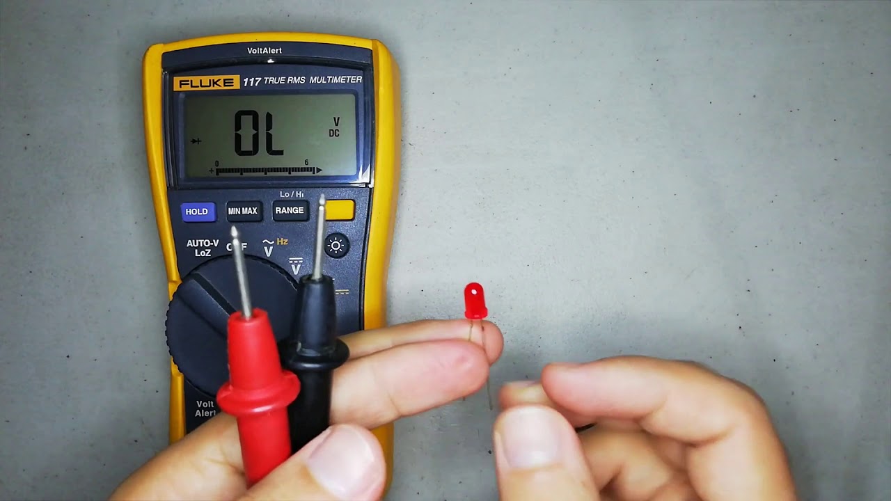 PRUEBA DIODO LED CON MULTÍMETRO | El Laboratorio del Toro - YouTube