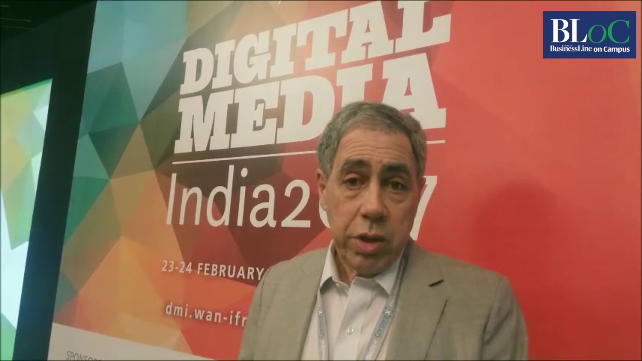Michael Golden on the New York Times' digital strategy - YouTube