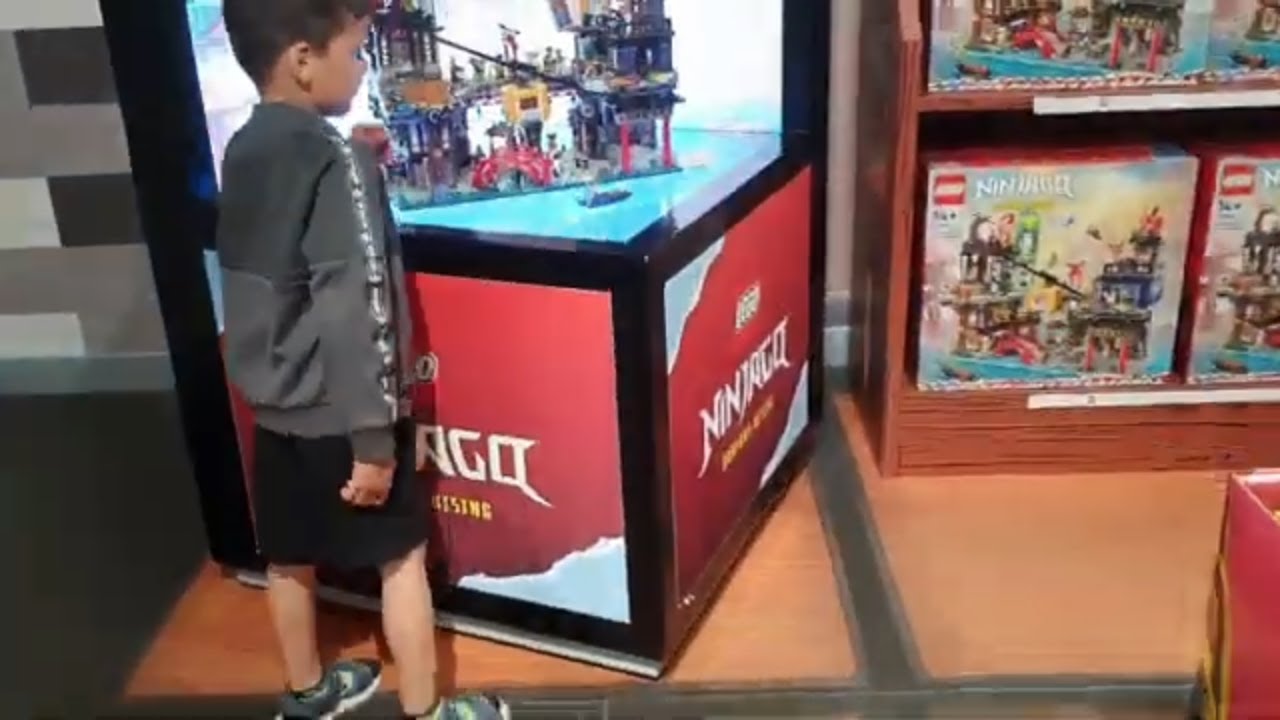 Come Take A Tour Of The Coolest Lego Shop Around! #lego - YouTube