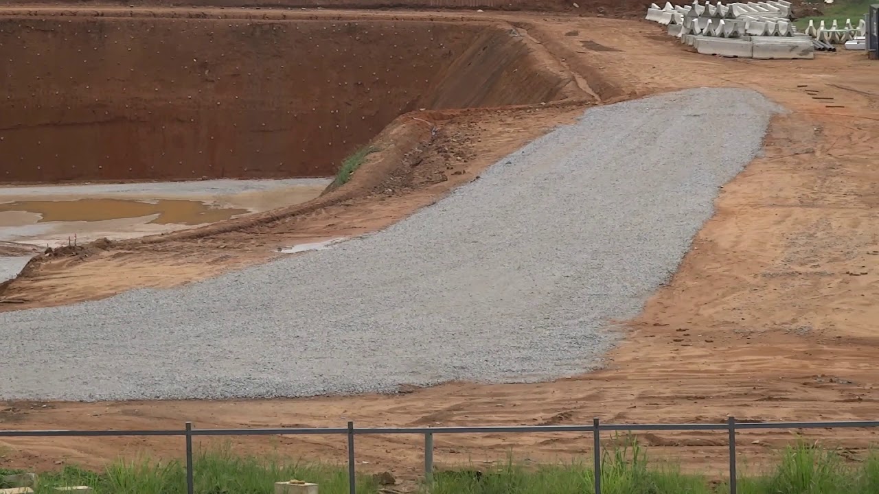 LA TOUR F,ABIDJAN-PLATEAU,DÉBUT DES TRAVAUX. - YouTube