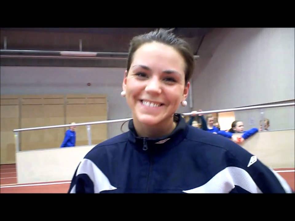 Intervju Tina Wulf - YouTube