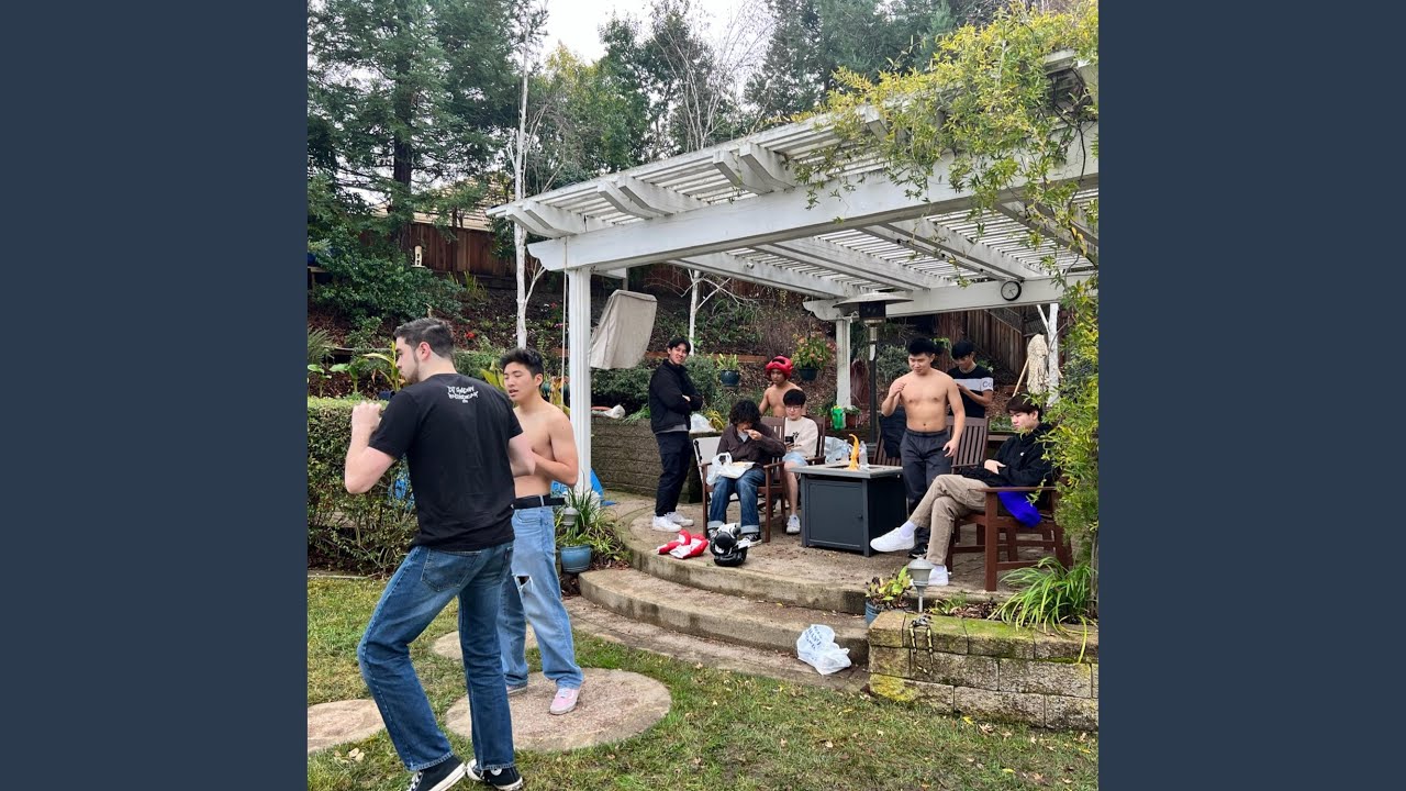 family guy s8 e17 - YouTube