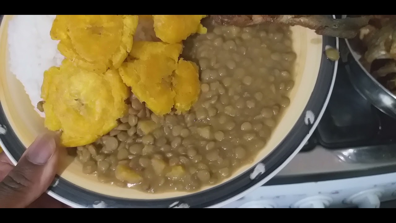 PESCADO FRITO CON PATACONES - YouTube