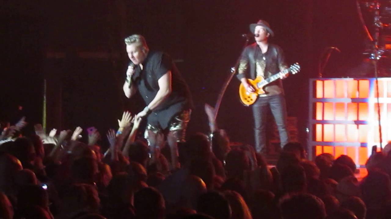 Rascal Flatts - Fast Cars and Freedom - YouTube