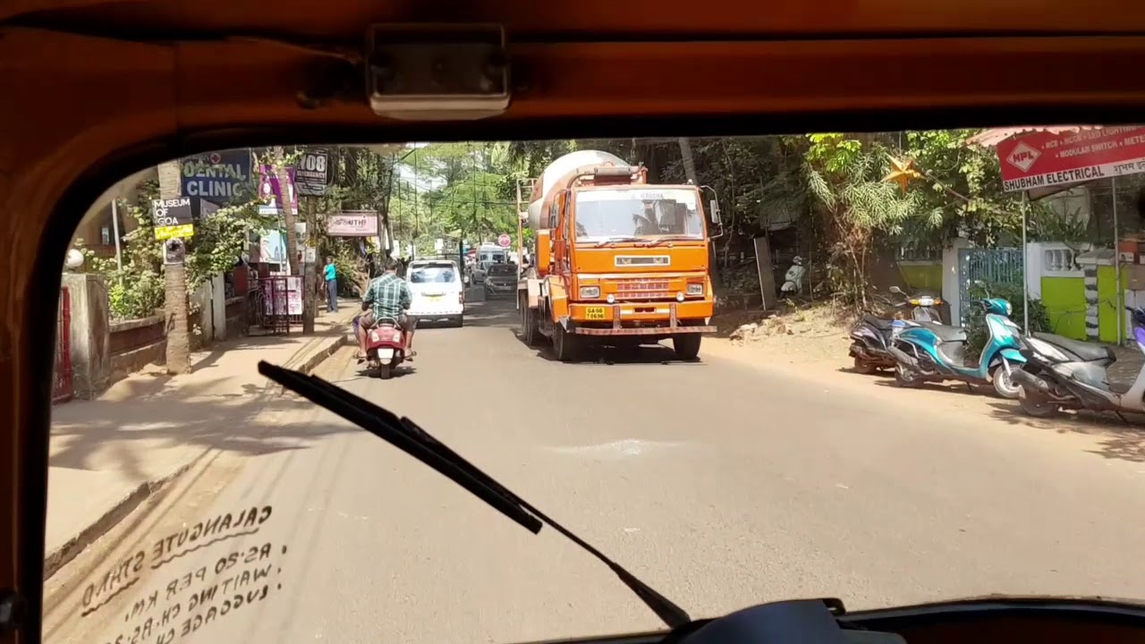 Goa Tuk Tuk ride, Candolim to Calangute. - YouTube