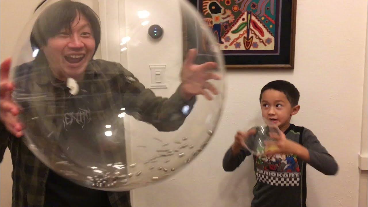 Gravity Well Simulation Fun - YouTube