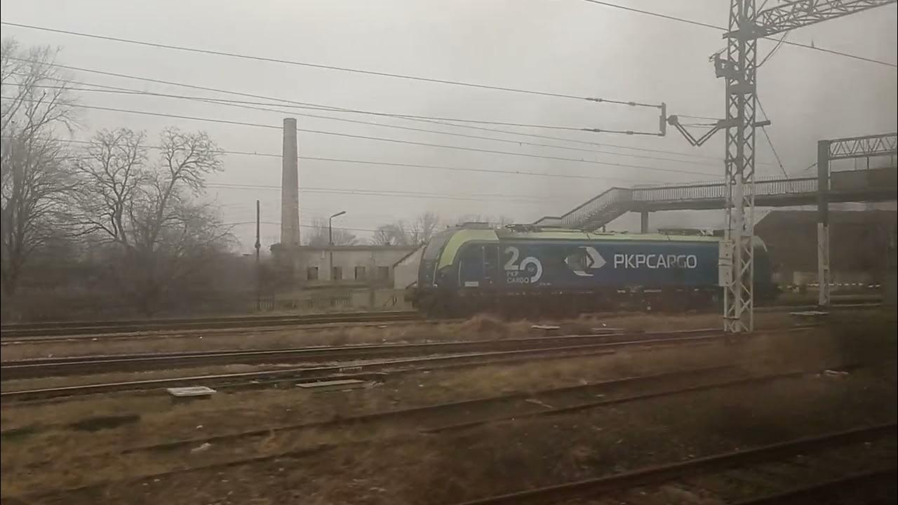 wjazd na stacje Głogów ET26-004 i 45WE z KD do Wrocławia - YouTube