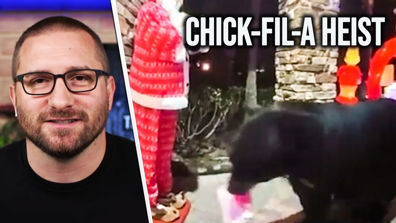 Chick-Fil-A Bear Pulls Off Hilarious Heist, Instantly Goes Viral - YouTube