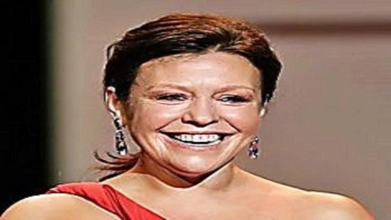 Remember Rachael Ray? Take A Deep Breath Before See Her Now - YouTube