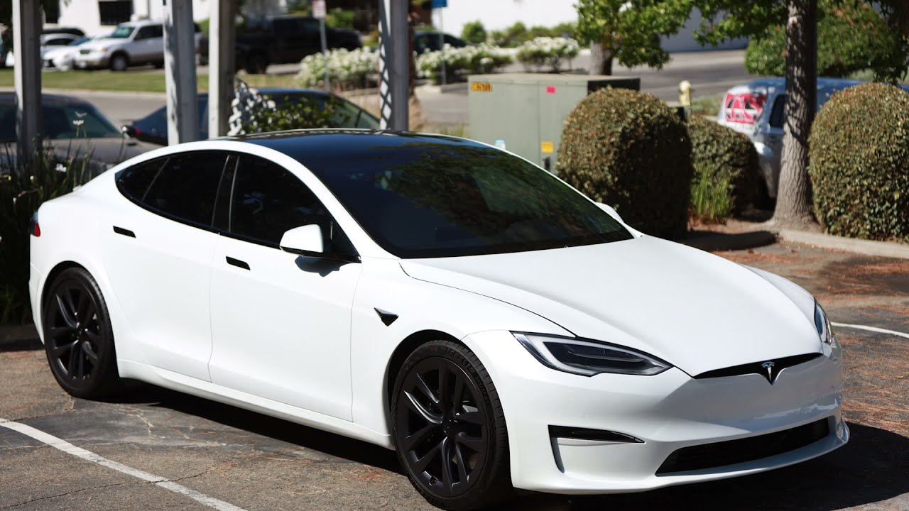 Tesla Model S Plaid Ceramic Tint - YouTube