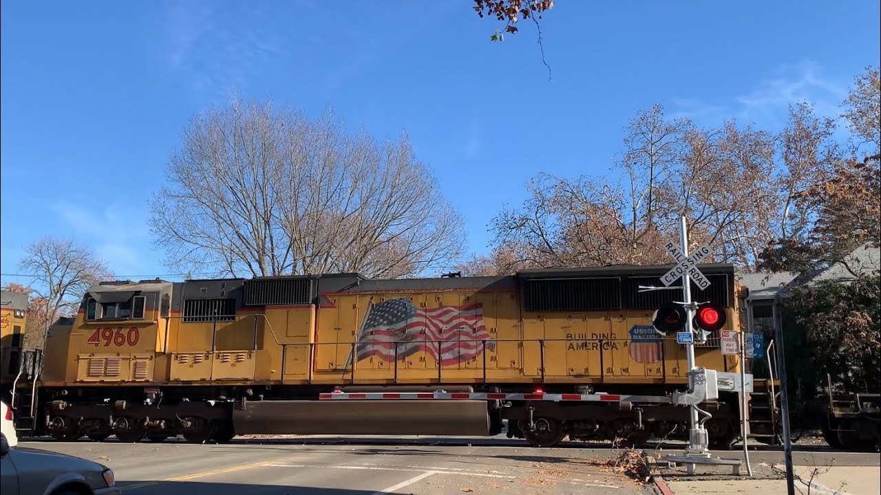 UP 7768 Z-Train Intermodal North - F Street Railroad Crossing, Sacramento CA - YouTube