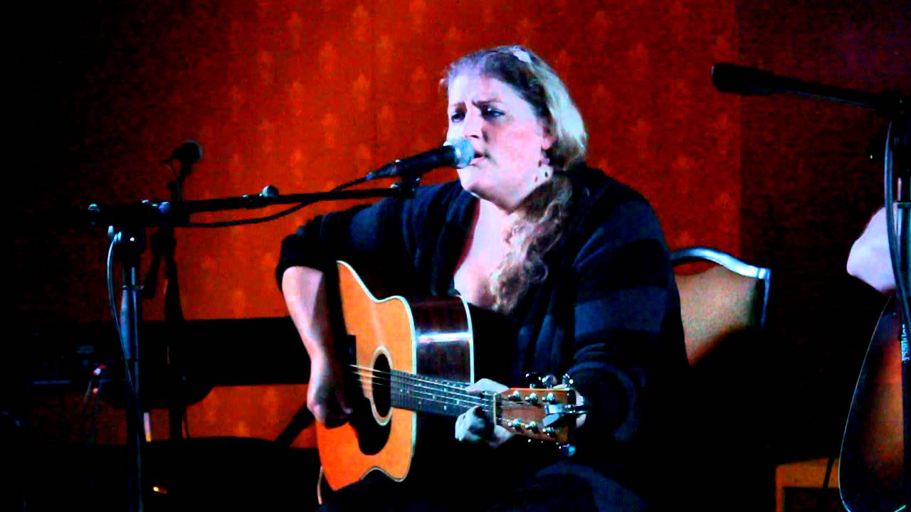 Kate York "Rains Here Too" 2011 DURANGO Songwriter's Expo/BB - YouTube