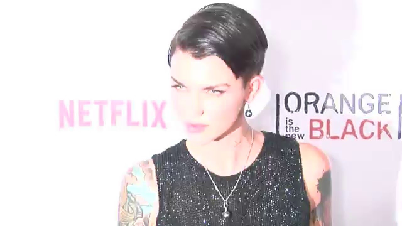 Ruby Rose Sees Star Wars With Rumored New Girlfriend Halsey - YouTube