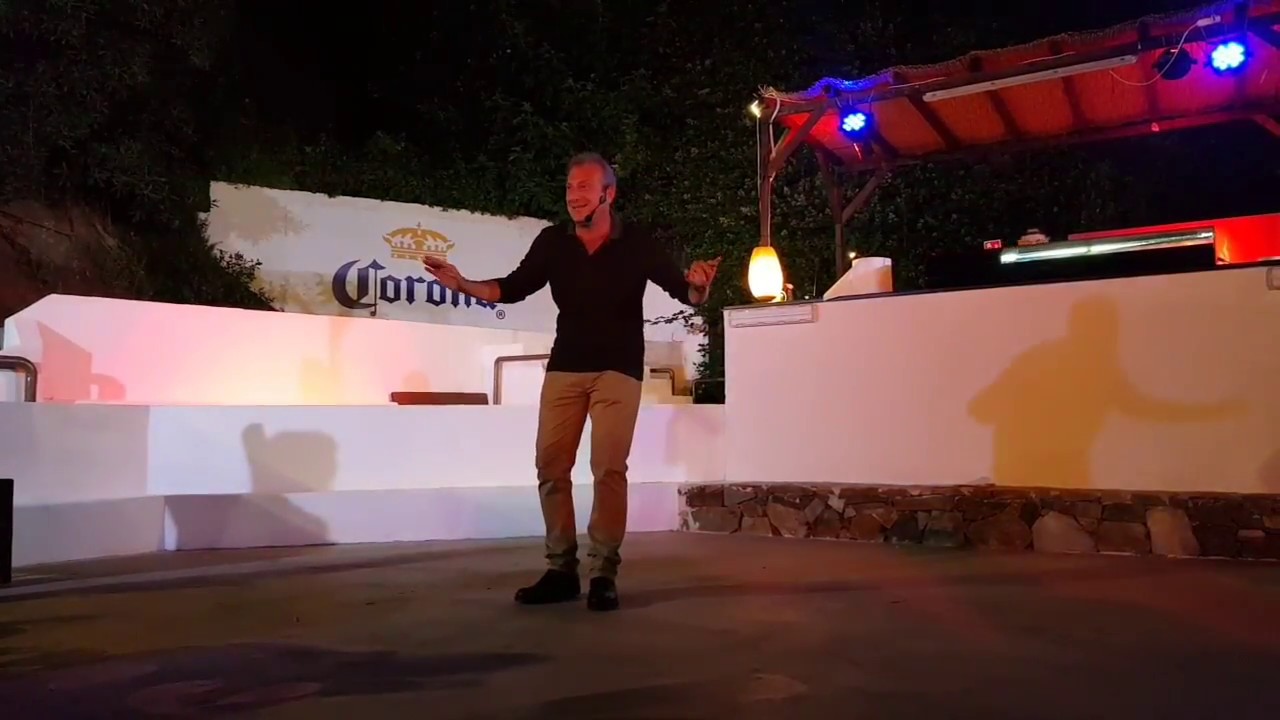 Enrique Balbontin ai Baia Calipso di Arenzano - YouTube