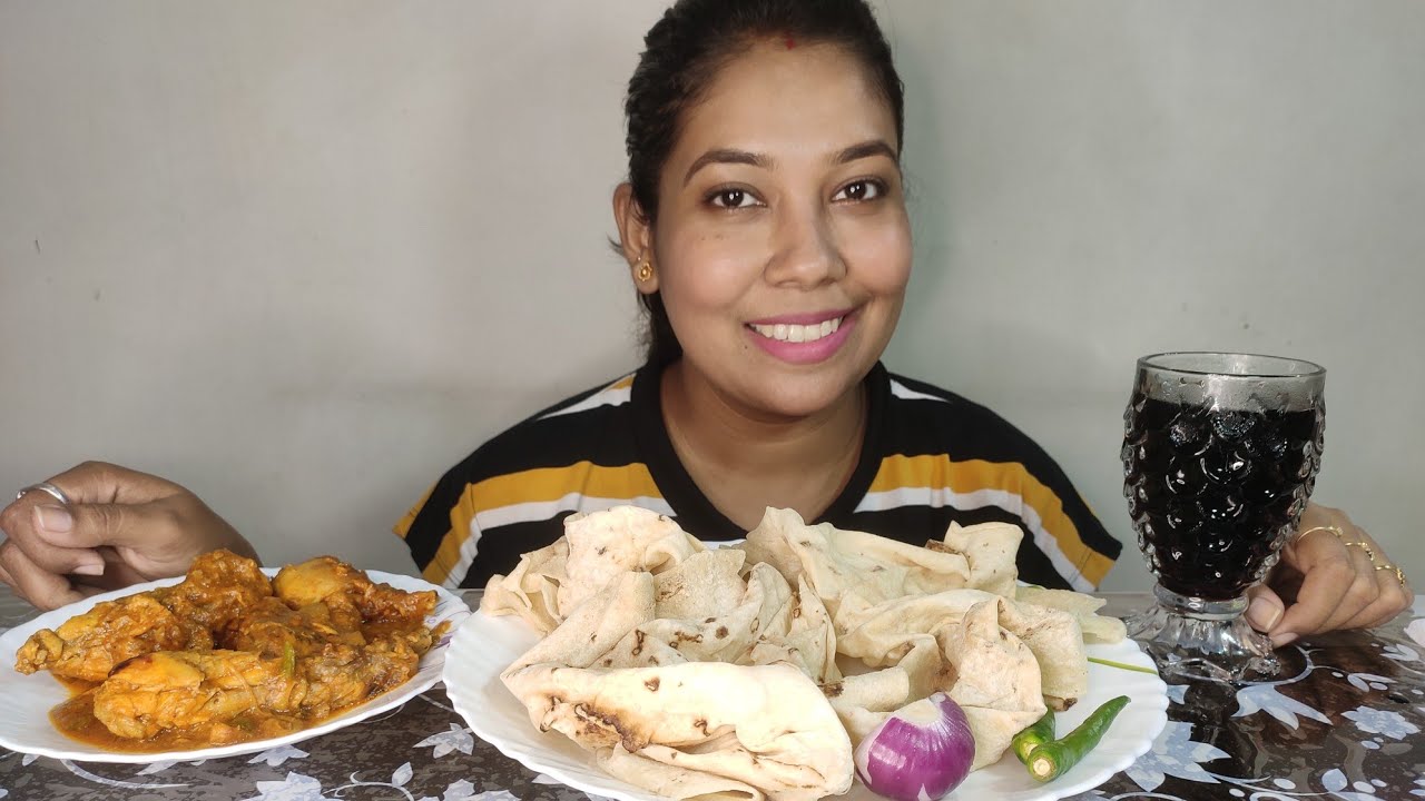 Bengali Eating Show...eating rumali ruti and spicy chicken curry with ...