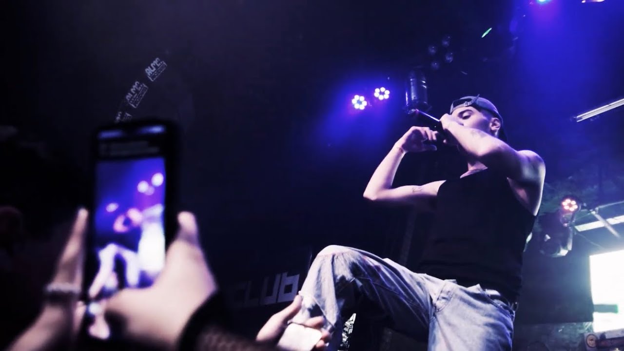 DAVUS & KNAK EN UNICLUB - YouTube