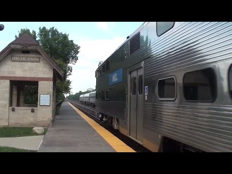 METX 185 Leads Metra Train 2021 West through Hinsdale, IL (Highlands ...