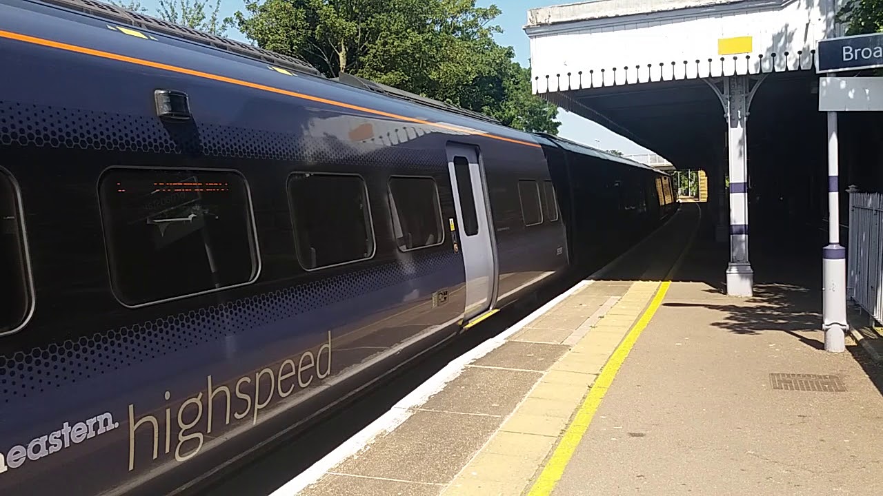 Rainbow Repainted Class 395 at Broadstairs 11:58 8/7/2018 - YouTube