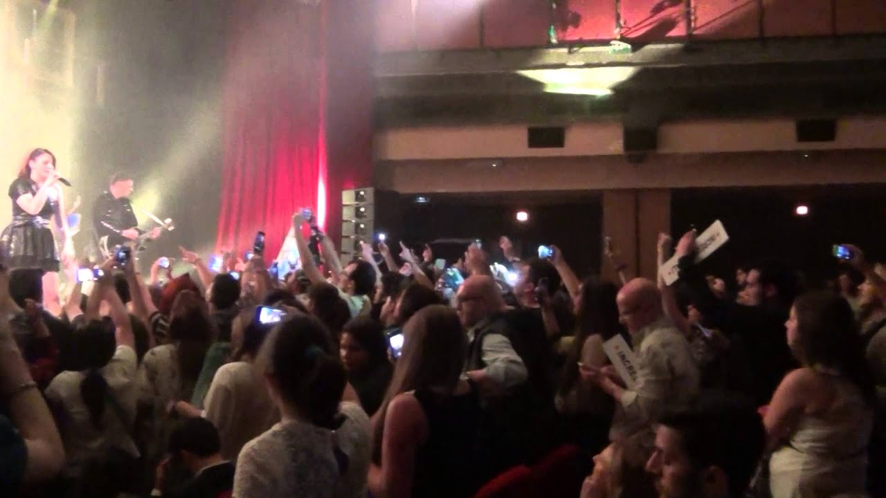 Annalisa - Splende (Live @ Teatro Acacia - Napoli) FULL HD - 06/05/2015 ...