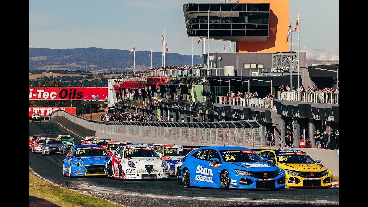 iRacing TCR Mount Panorama TEST - YouTube