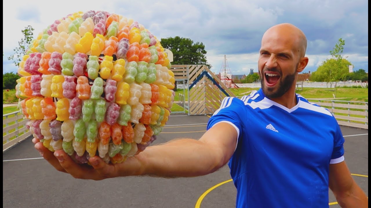 CRAZY JELLY BABY FOOTBALL! - YouTube