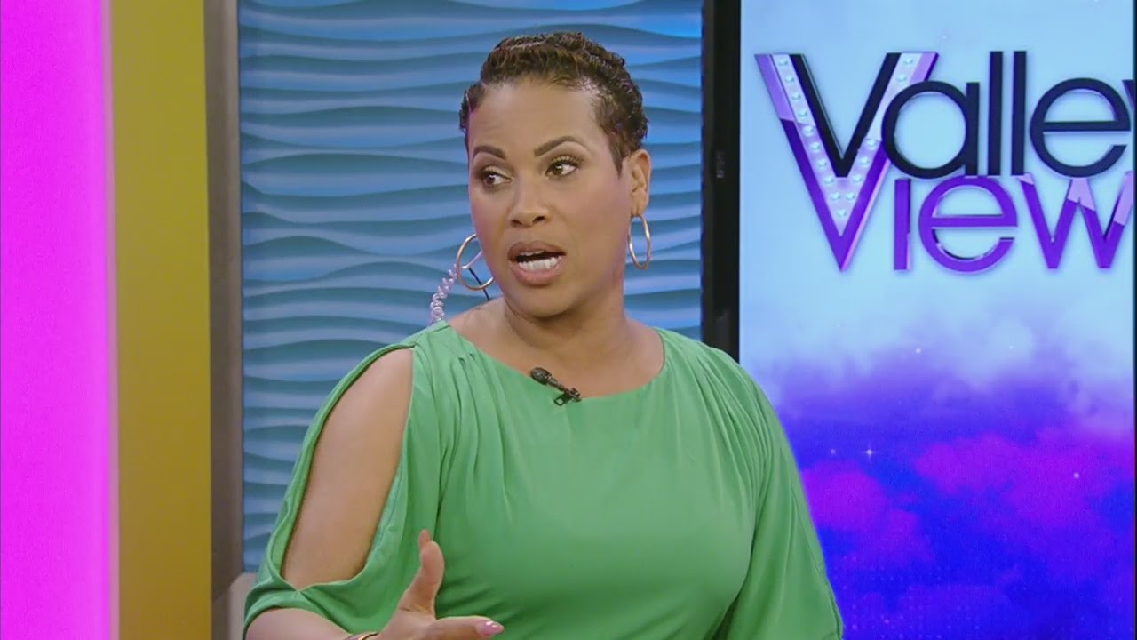 Zenja Dunn guest hosts on Valley View Live! - YouTube