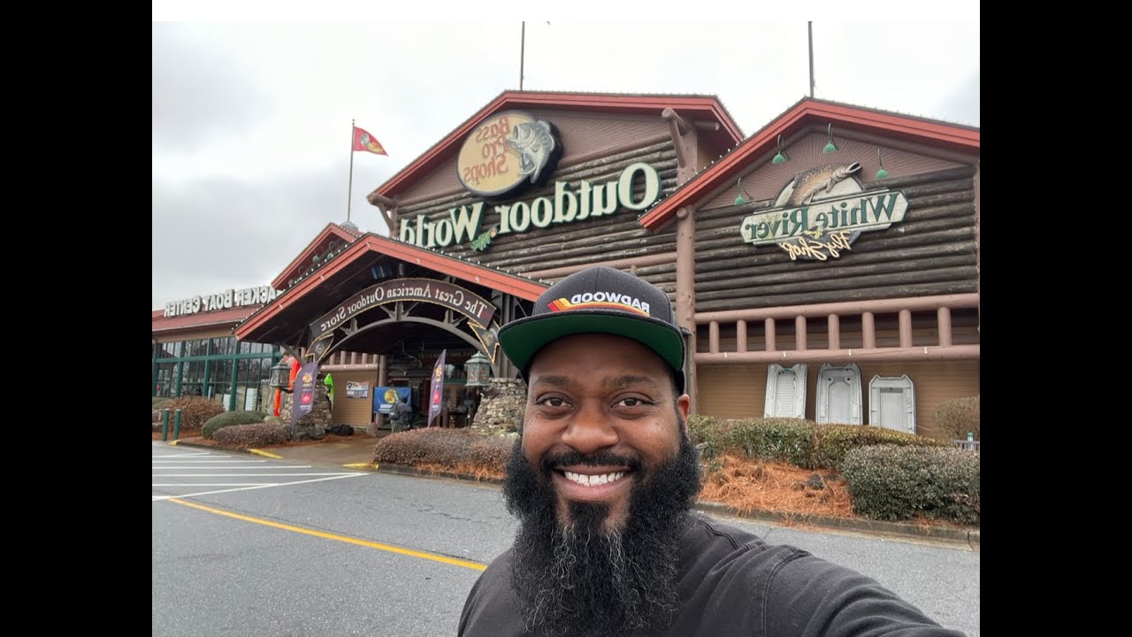 Bass Pro Shop Tour 🙌🏾 - YouTube