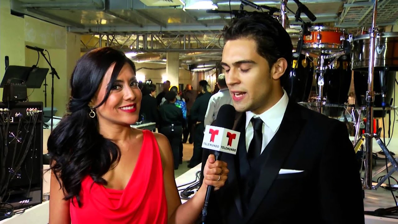 Isaac Reyes siente que está evolucionando | Billboard 2013 ...