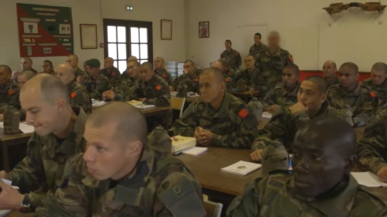 First french class for Foreign Legion recruits - YouTube