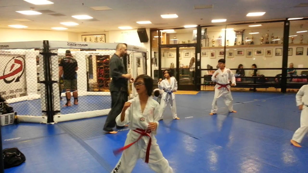 Jun Chong Tae Kwon Do WLA kids class 11/7/2012 - YouTube