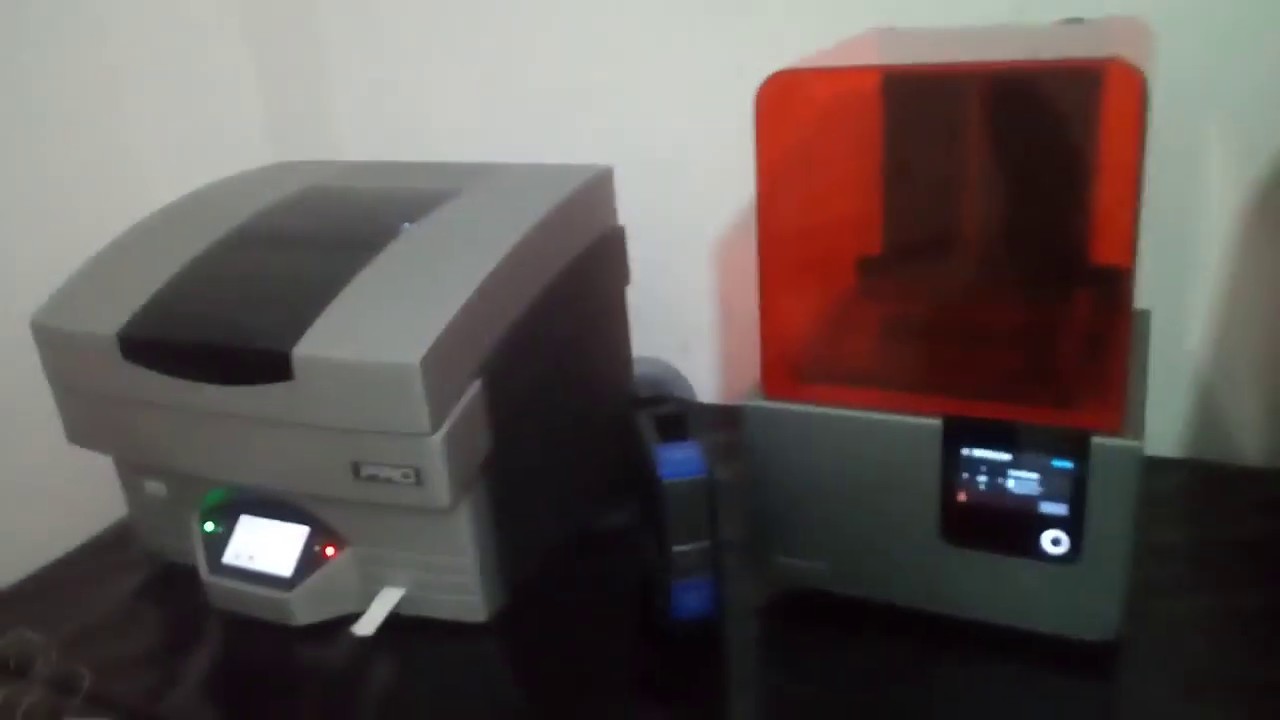 Formlabs Form2 Optics Test - YouTube
