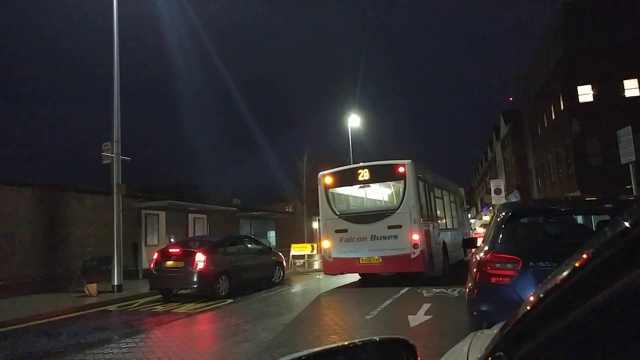 Here is the 28 bus in Woking - YouTube