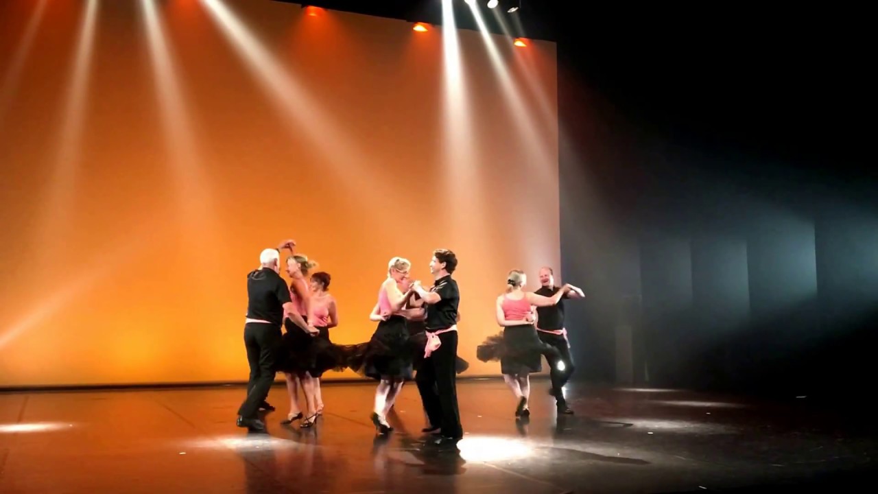 Gala 2018 Salsa - YouTube