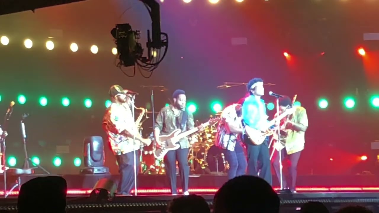 Bruno Mars - Sydney 15/10/22 - Full Concert #brunomars # ...