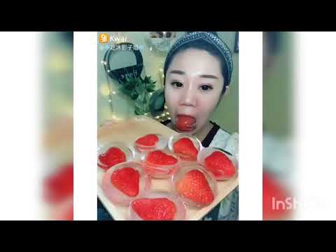 Yeni trend olan buz yeme çılgınlığı [ASMR]  The new trend of ice eating craze [ASMR]