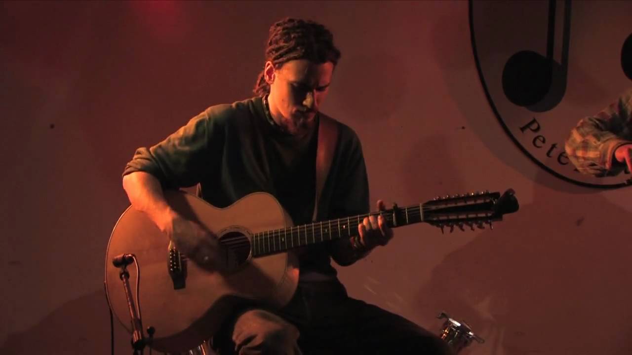 John-P. Barden - gan ainm (HD) - YouTube