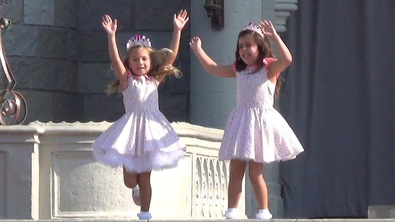 Sophia Grace and Rosie Perform Princess Rap Song at Merida Coronation ...
