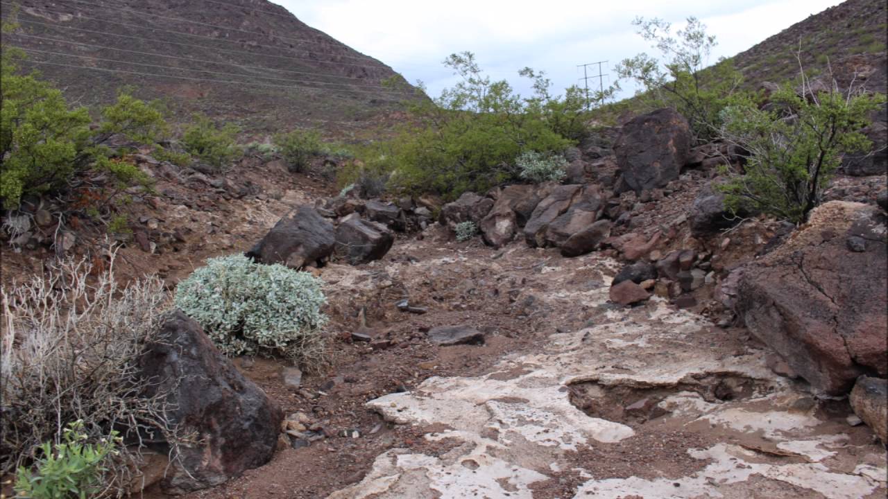 Wet Desert - Stormy, Rain Soaked day in The Desert - YouTube
