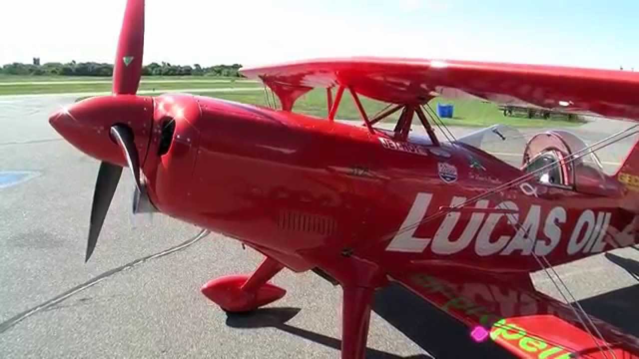 Mike Wiskus Pitts Model 11 - YouTube