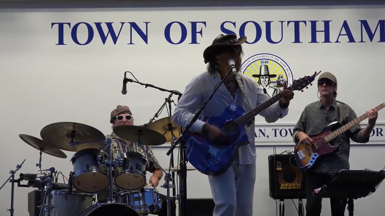 RAY RED BAND - "Down Under" Marine Park, Sag Harbor, NY 17-8-2017 - YouTube