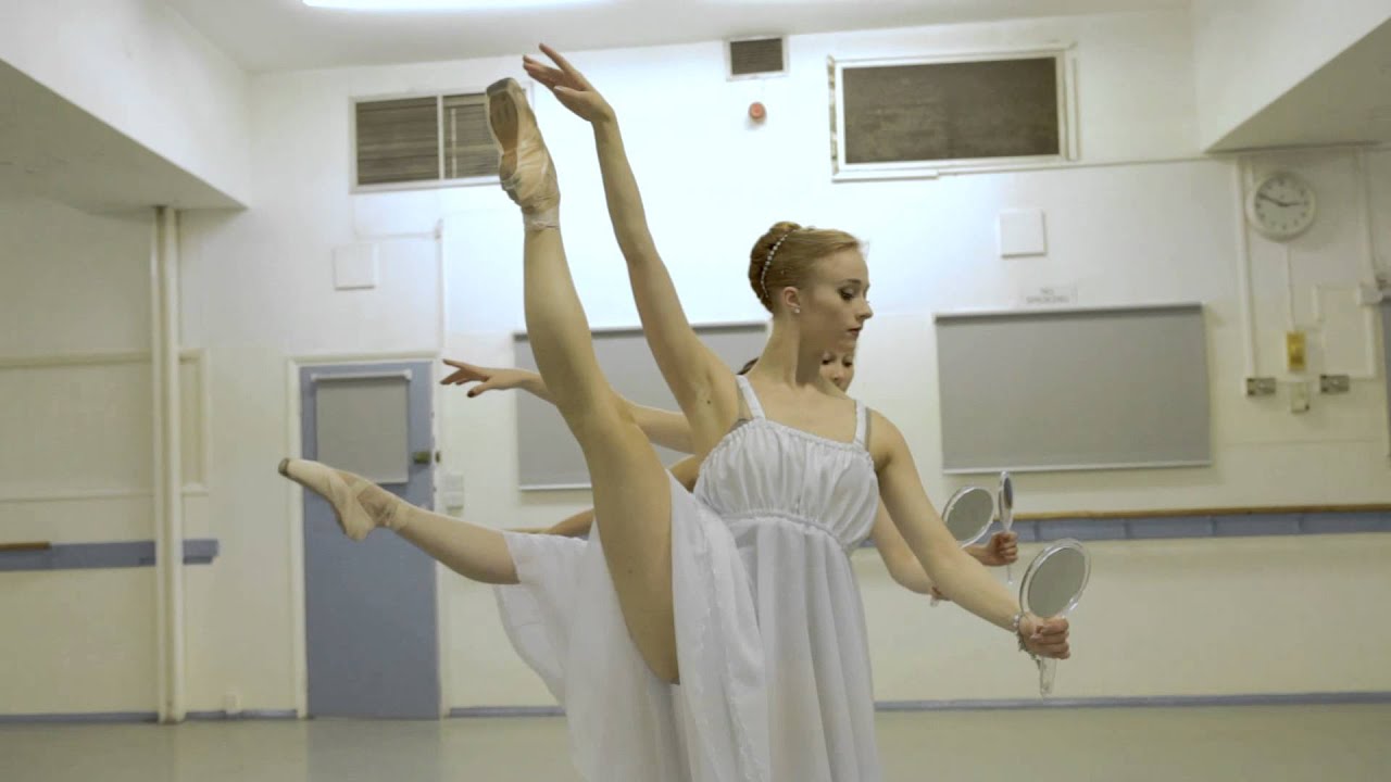 MurleyDance - Resolution 2013 - YouTube
