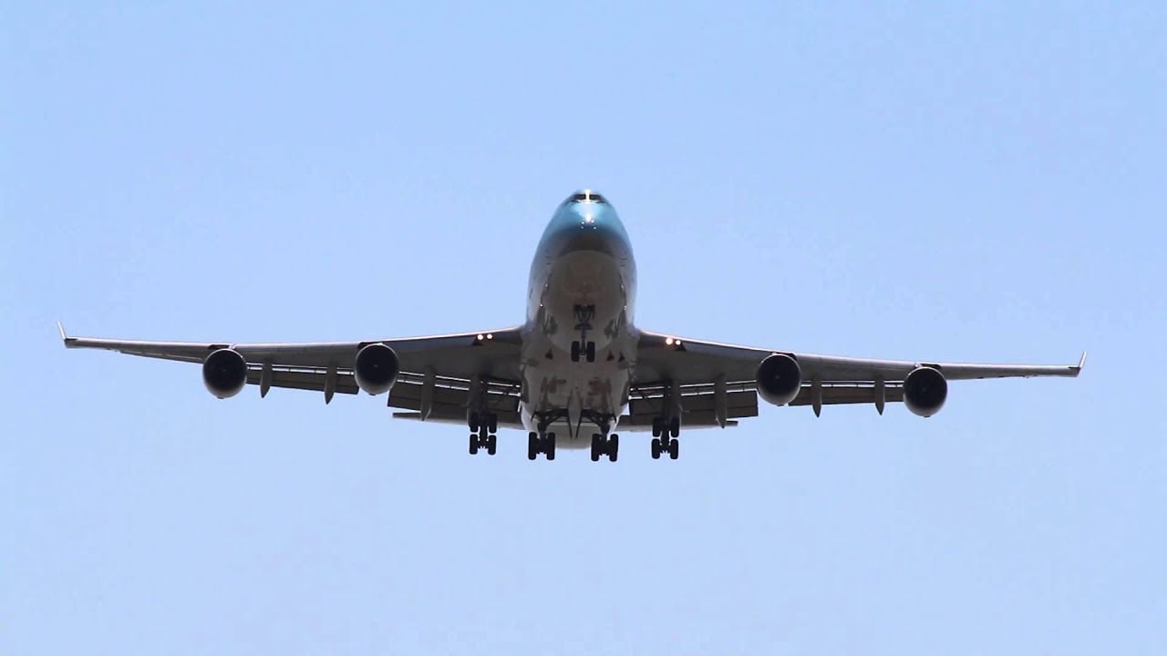 KE752 Nagoya - Incheon KoreanAir BOEING747-400 HL7460 - YouTube