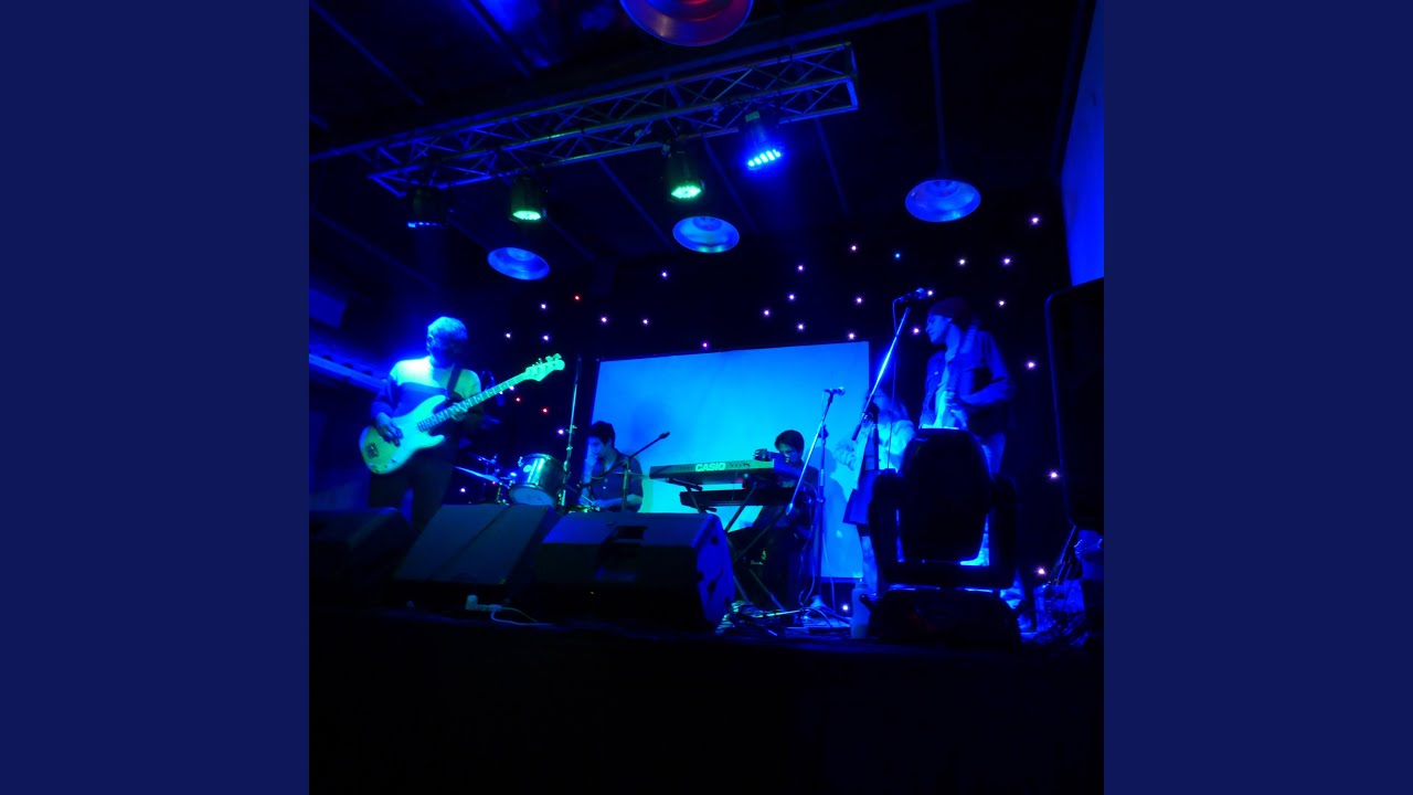 Ciova (Live) - YouTube