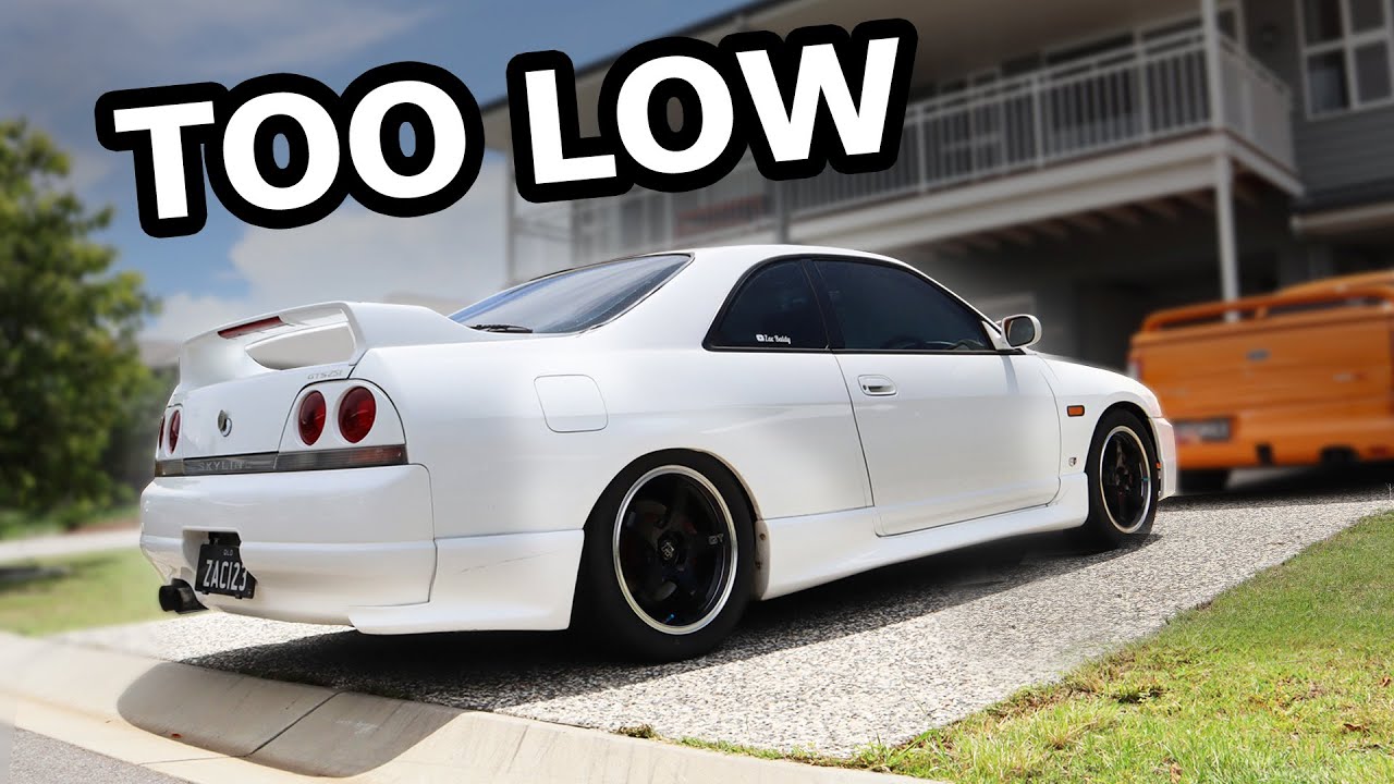 SLAMMING the R33 Skyline on Coilovers - YouTube